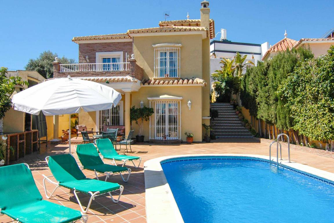 Villa ∙ 3 Habitaciones ∙ 6 Huéspedes - Nerja