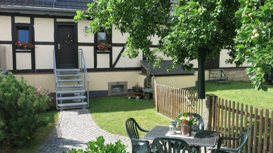 40 M² Ferienwohnung ∙ 2 Schlafzimmer ∙ 4 Gäste - Hohnstein