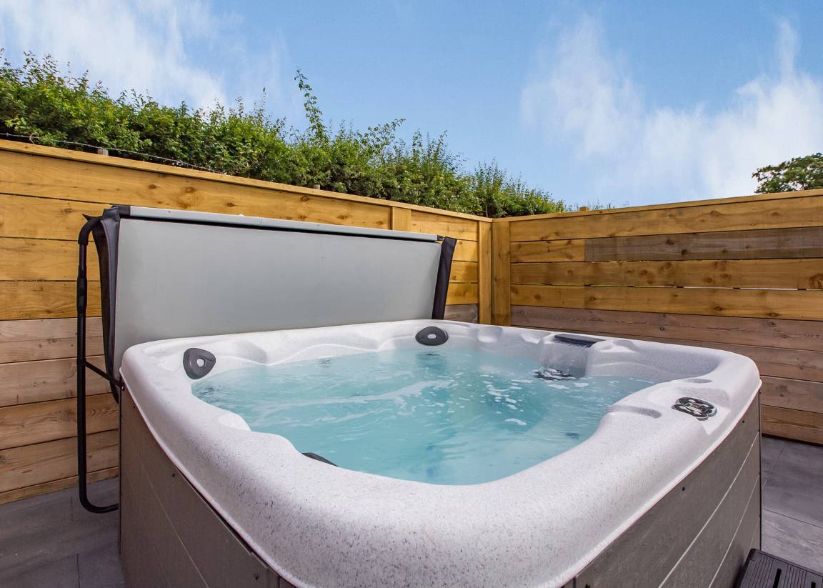 Chalet ∙ 3 Bedrooms ∙ 6 Guests - Devon