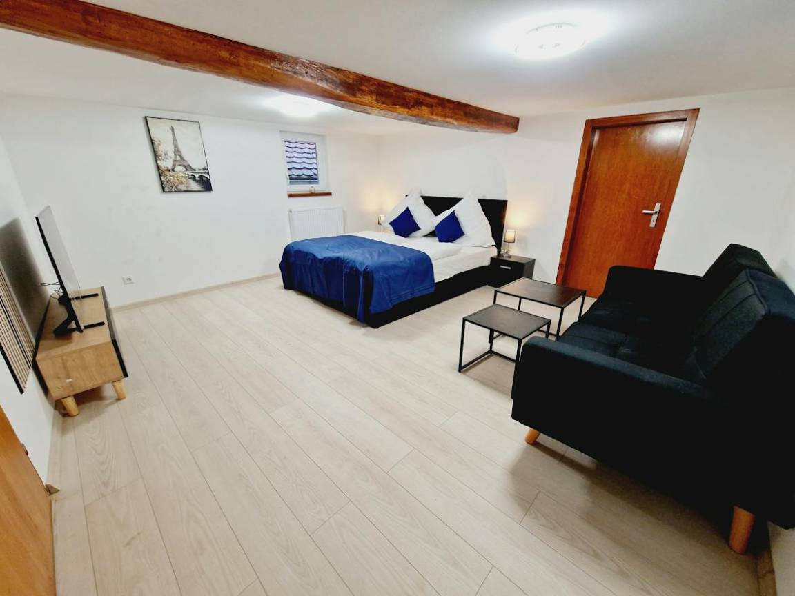 65 M² Ferienwohnung ∙ 2 Schlafzimmer ∙ 5 Gäste - Lich