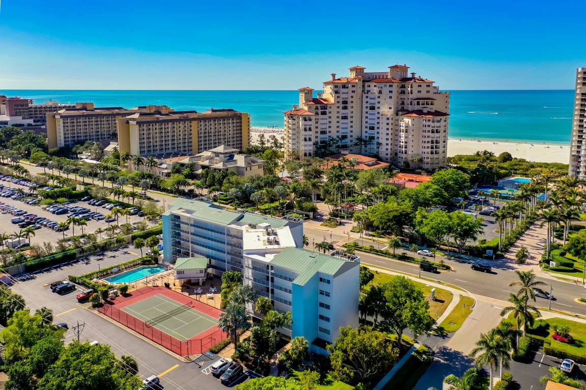 Condo ∙ 1 Bedroom ∙ 4 Guests - Marco Island, FL