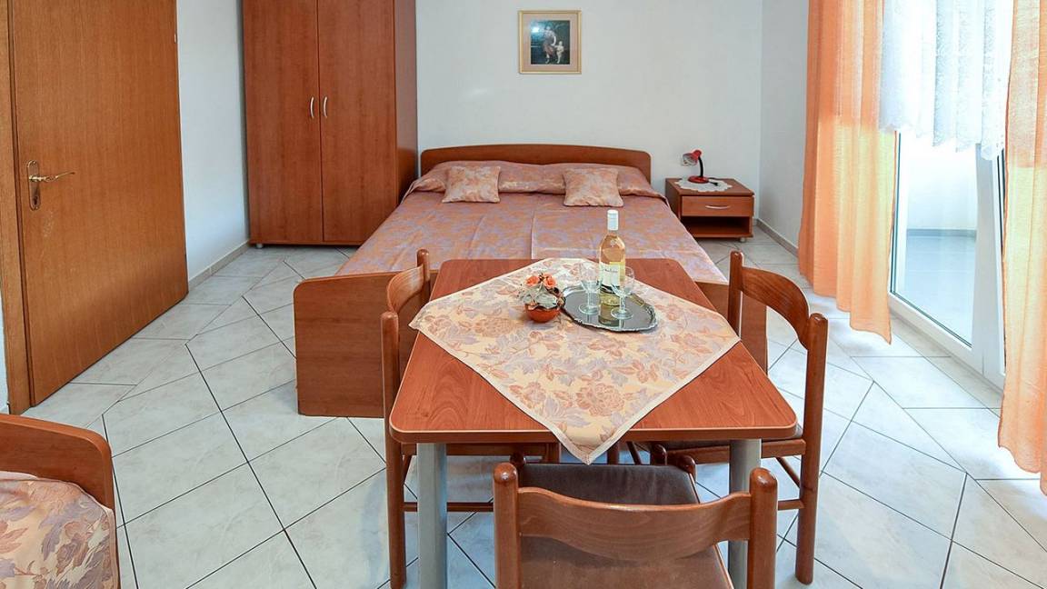 19 M² Hotel ∙ 1 Bedroom ∙ 3 Guests - Pag