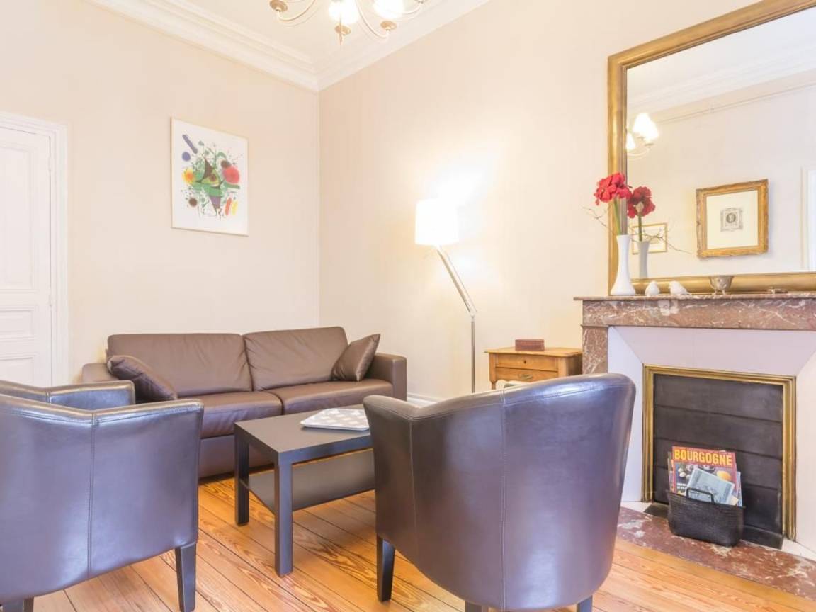 48 M² Cottage ∙ 1 Bedroom ∙ 4 Guests - Dijon