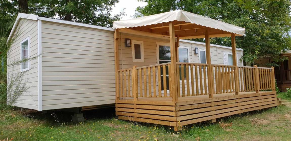 40 M² Camping ∙ 4 Chambres ∙ 10 Personnes - Sarlat-la-Canéda