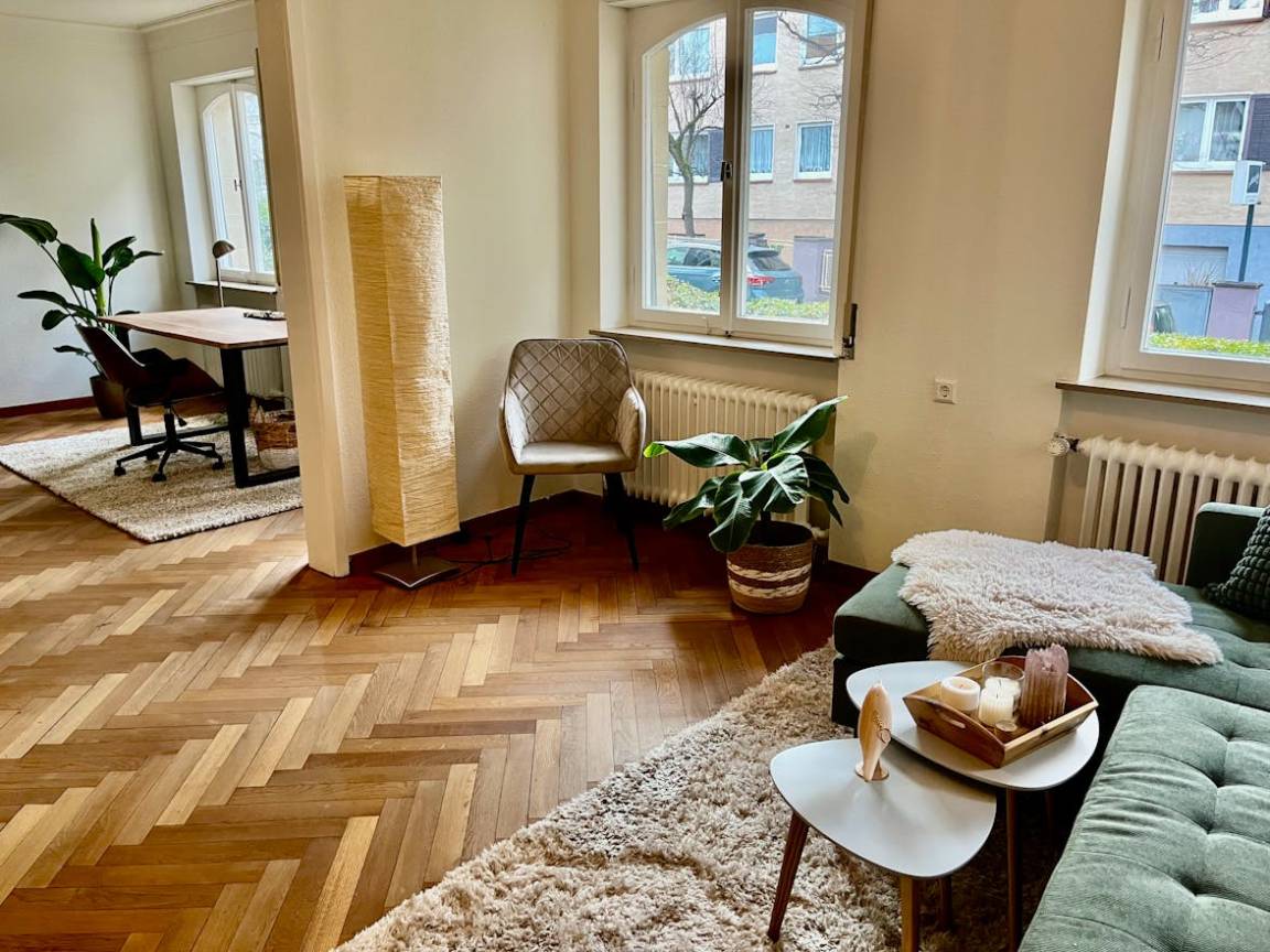 87 M² Apartment ∙ 2 Bedrooms ∙ 3 Guests - Stuttgart