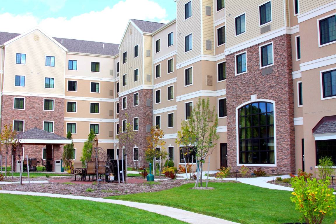Condo ∙ 1 Bedroom ∙ 6 Guests - Syracuse, NY