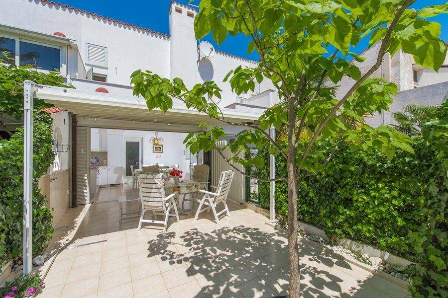 95 M² Ferienhaus ∙ 2 Schlafzimmer ∙ 4 Gäste - Novigrad