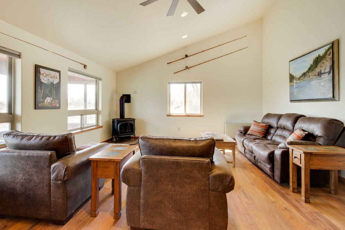 120 M² House ∙ 2 Bedrooms ∙ 6 Guests - Butte, MT