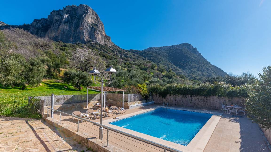 90 M² House ∙ 3 Bedrooms ∙ 6 Guests - El Gastor