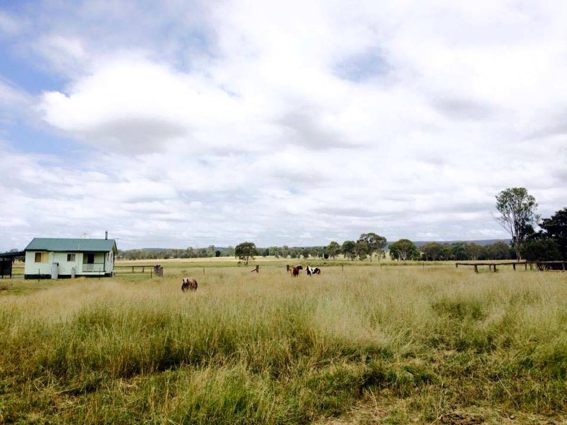 House ∙ 1 Bedroom ∙ 4 Guests - Kingaroy