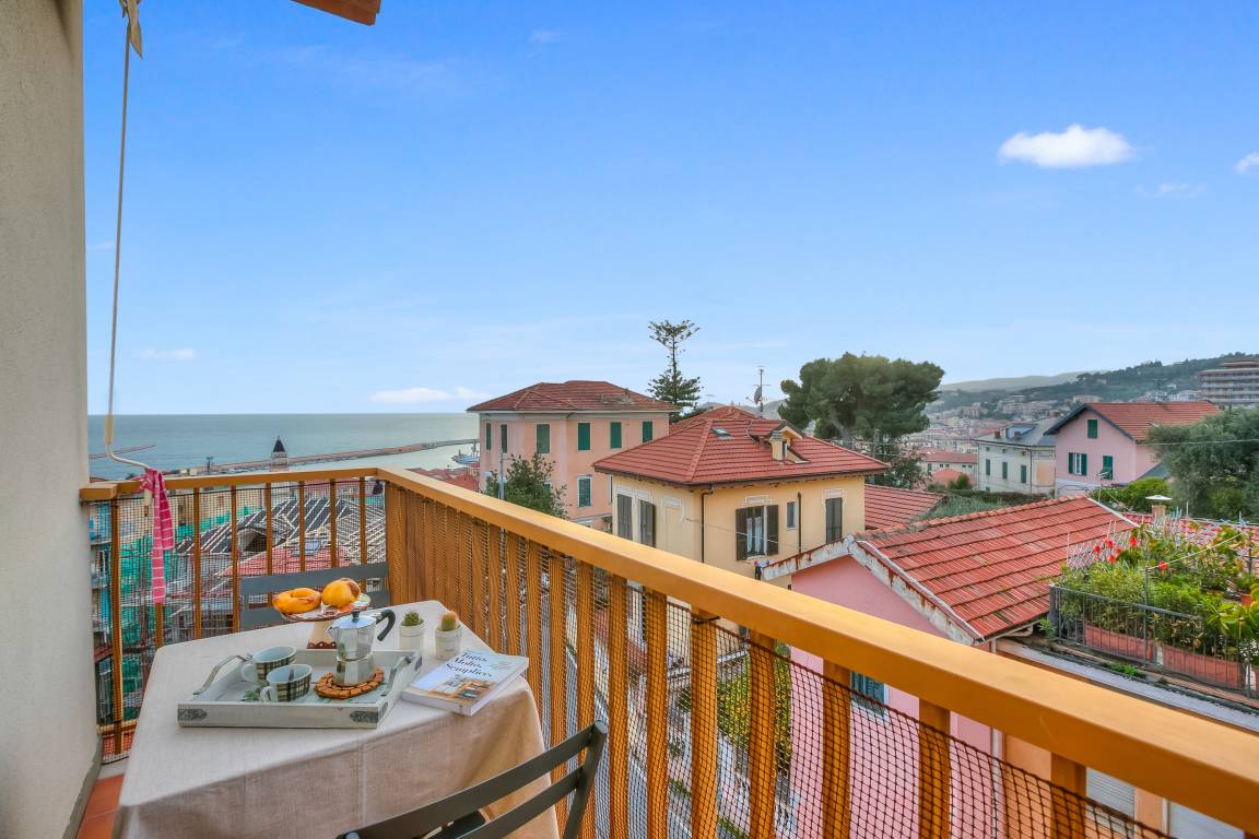 65 M² Apartment ∙ 1 Bedroom ∙ 4 Guests - Imperia