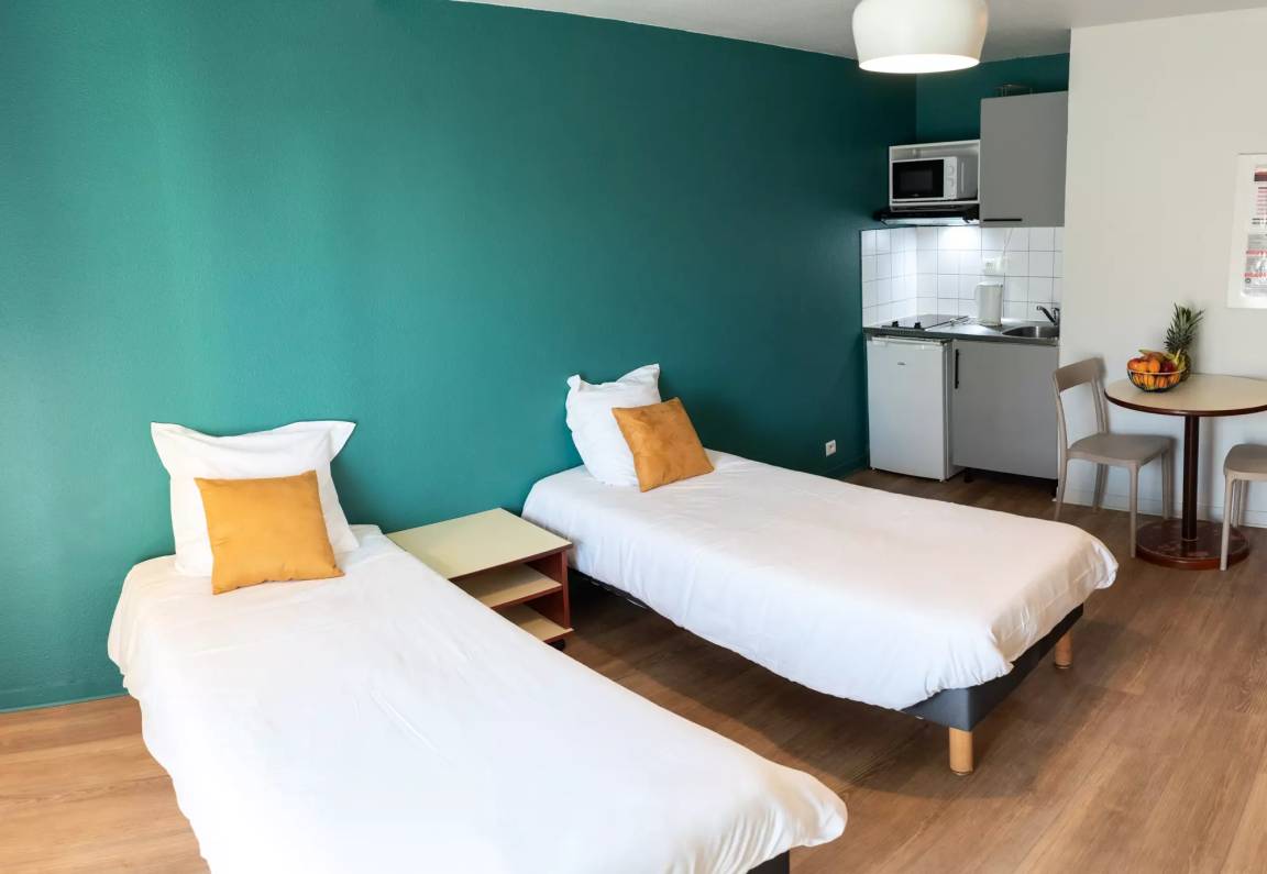 18 M² Studio Flat ∙ 1 Bedroom ∙ 2 Guests - Brest, France