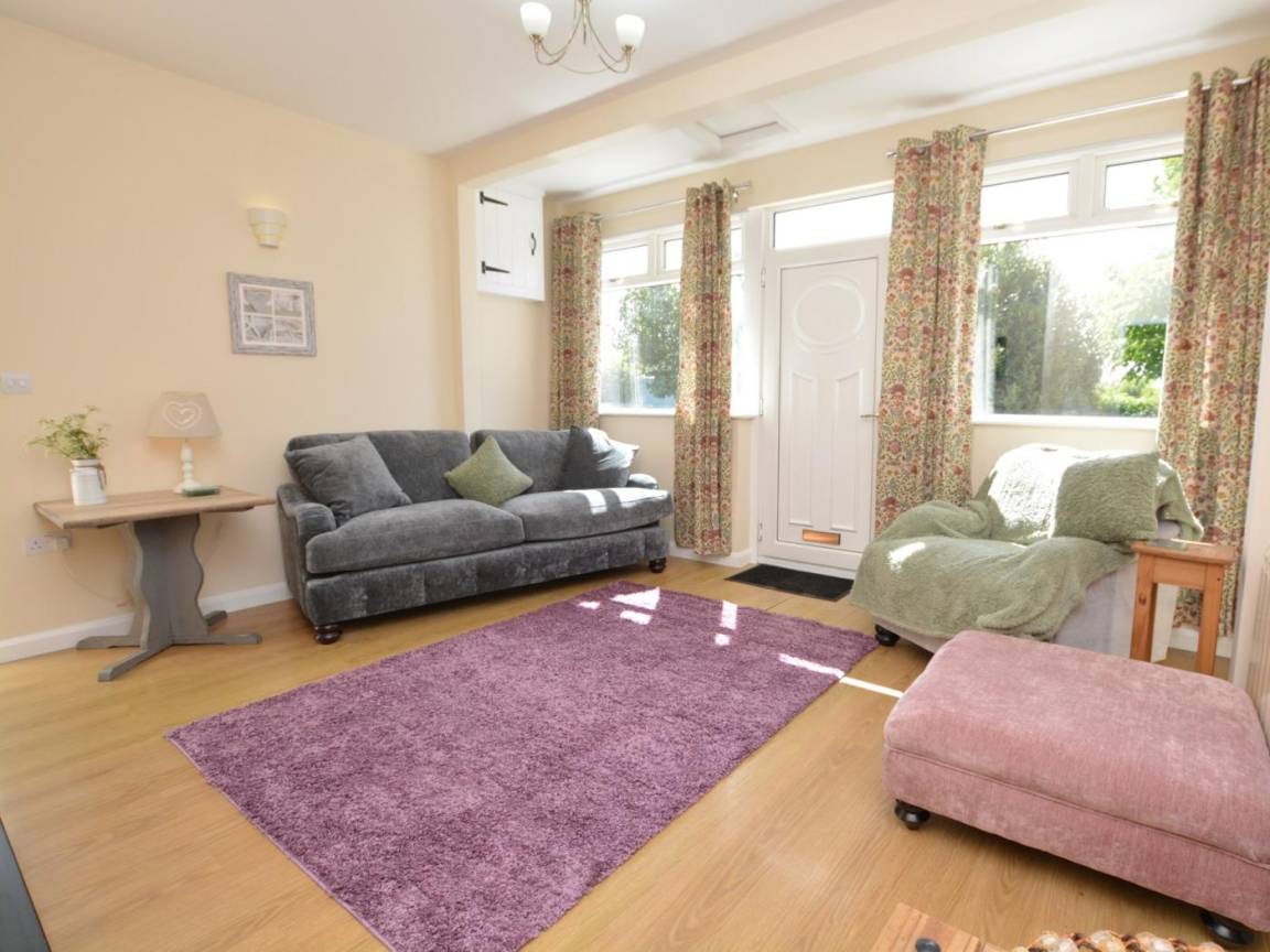 Cottage ∙ 2 Bedrooms ∙ 4 Guests - Sutton on Sea