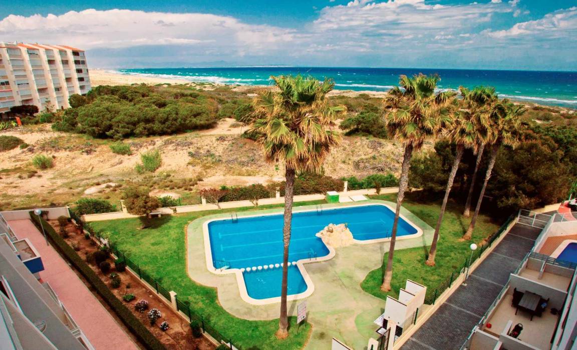 85 M² Lägenhet ∙ 3 Sovrum ∙ 8 Gäster - Torrevieja