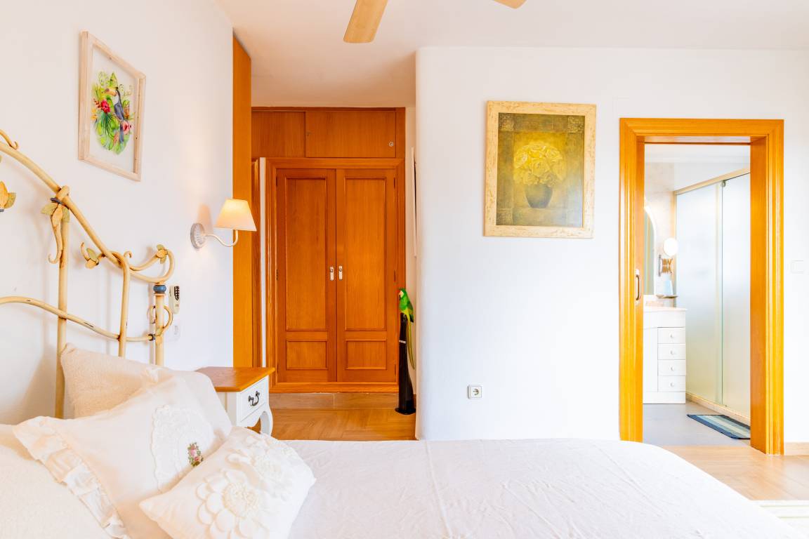 81 M² Appartement ∙ 3 Slaapkamers ∙ 6 Gasten - Calp