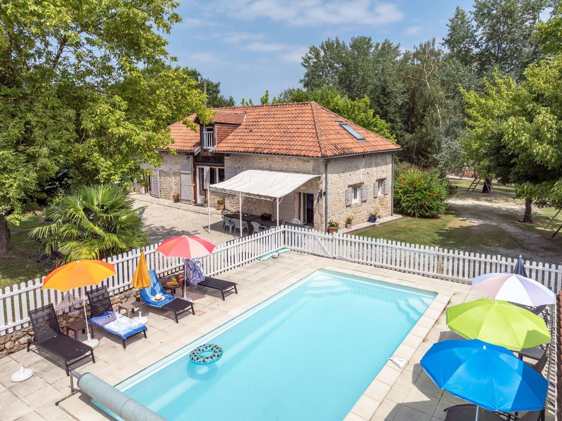 170 M² House ∙ 5 Bedrooms ∙ 12 Guests - Dordogne