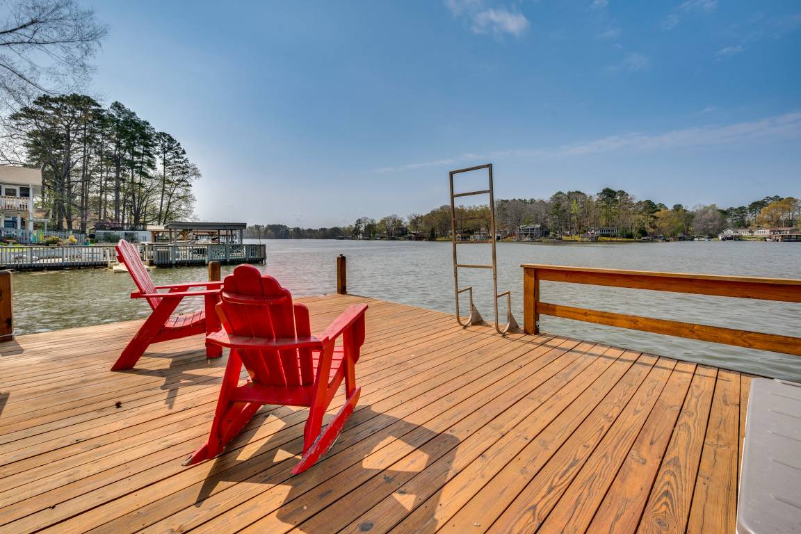 164 M² House ∙ 3 Bedrooms ∙ 6 Guests - Tuckertown Reservoir, NC