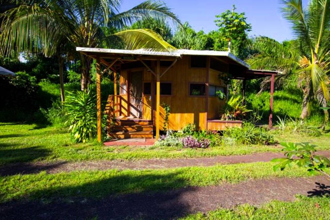 House ∙ 1 Bedroom ∙ 4 Guests - Pāhoa, HI
