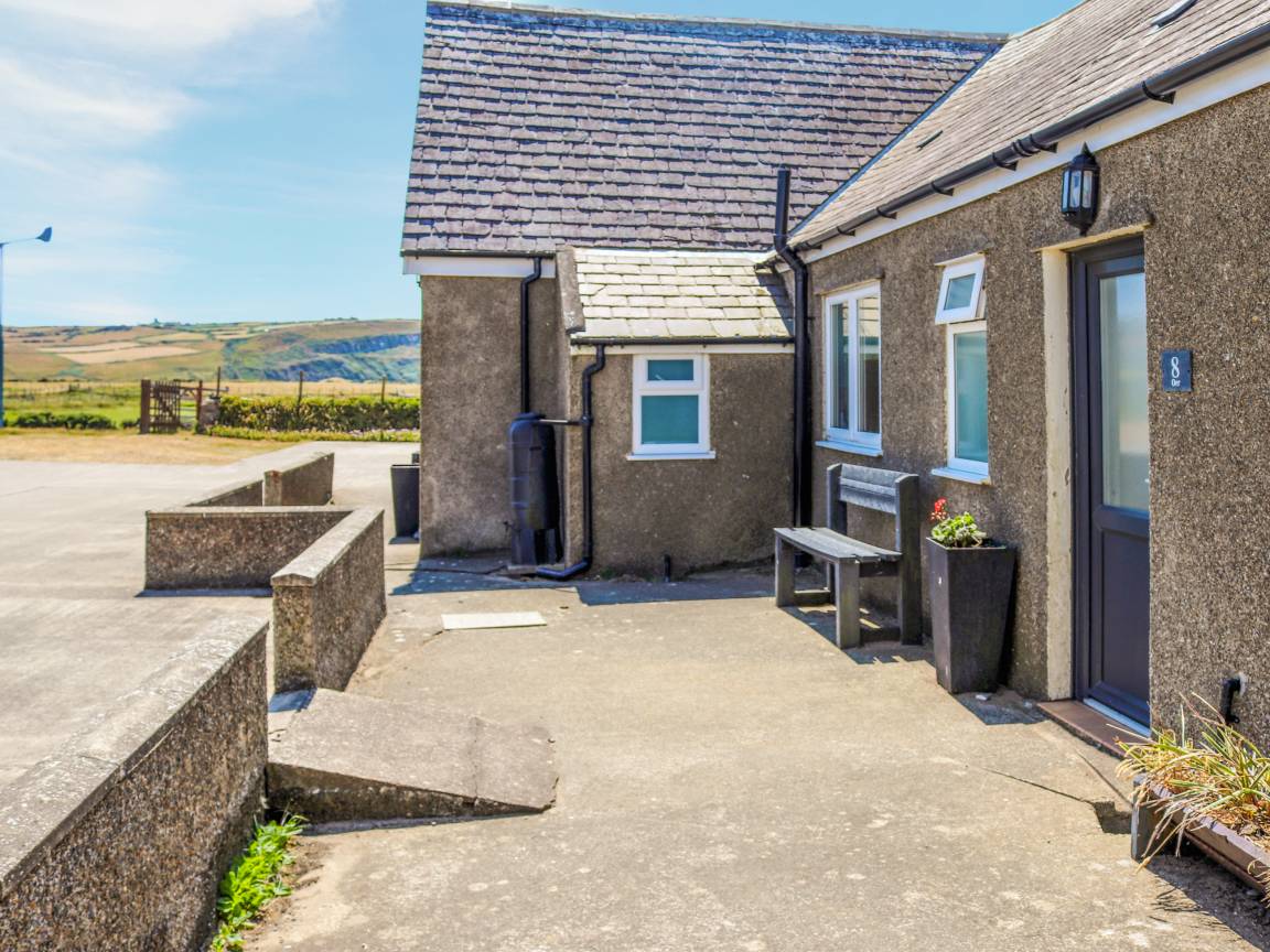Cottage ∙ 2 Bedrooms ∙ 4 Guests - Llanbedrog