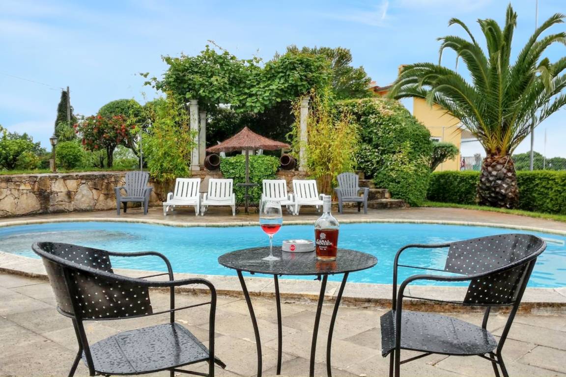 90 M² Villa ∙ 1 Bedroom ∙ 6 Guests - Tomar