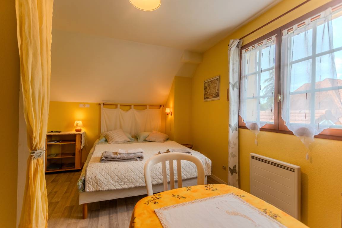 15 M² Chambre D'hôtes ∙ 1 Chambre ∙ 3 Personnes - Pau