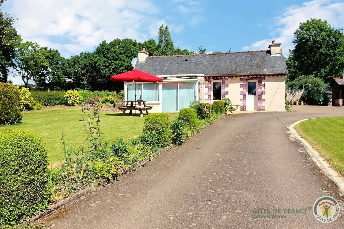 102 M² Gîte ∙ 3 Chambres ∙ 6 Personnes - Côtes-d'Armor