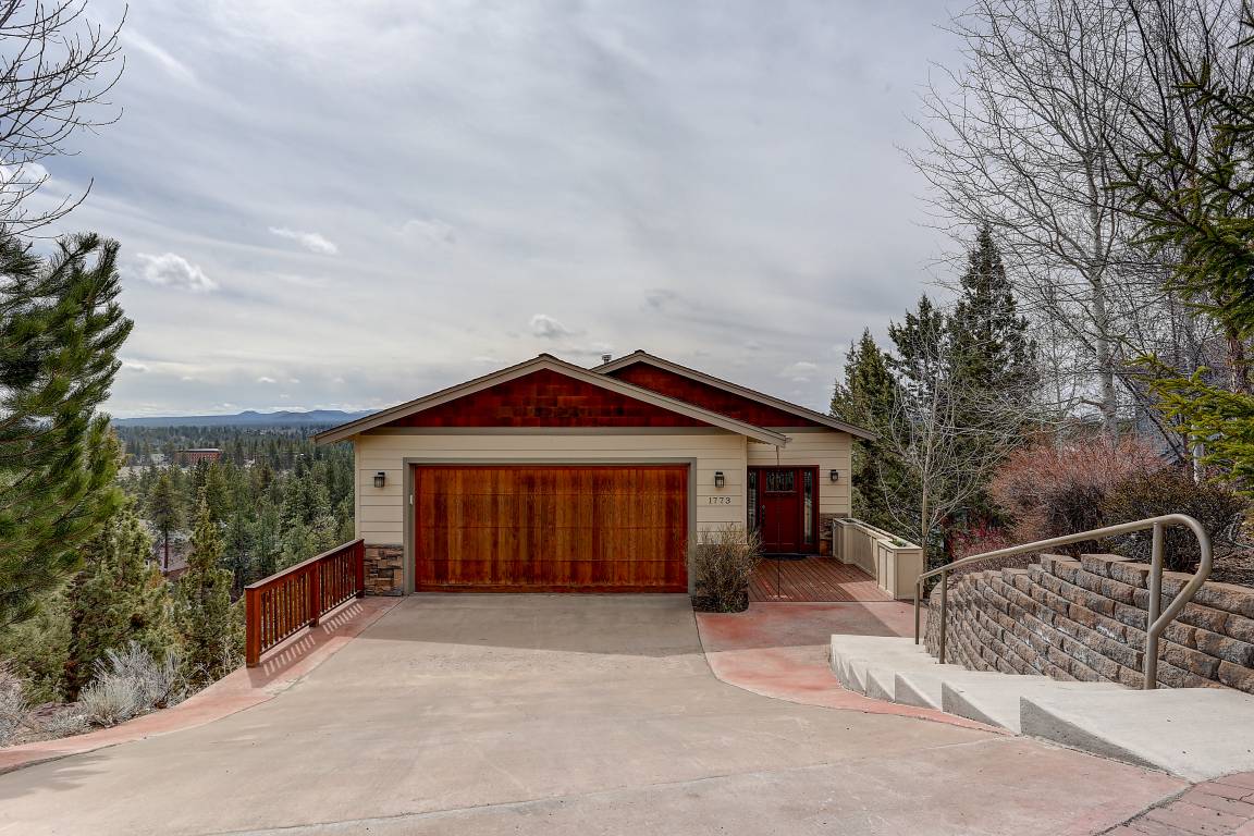 242 M² House ∙ 4 Bedrooms ∙ 8 Guests - Bend, OR