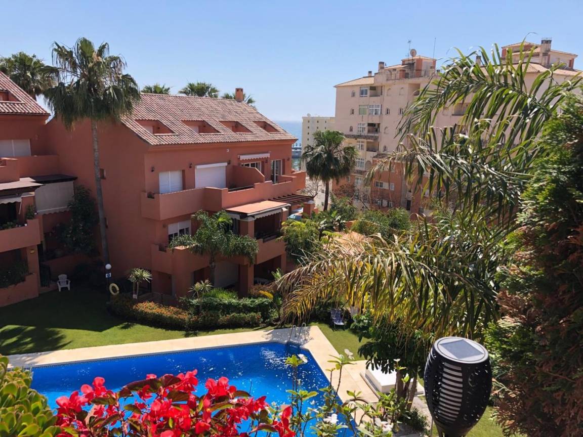 120 M² Appartement ∙ 3 Chambres ∙ 6 Personnes - Estepona