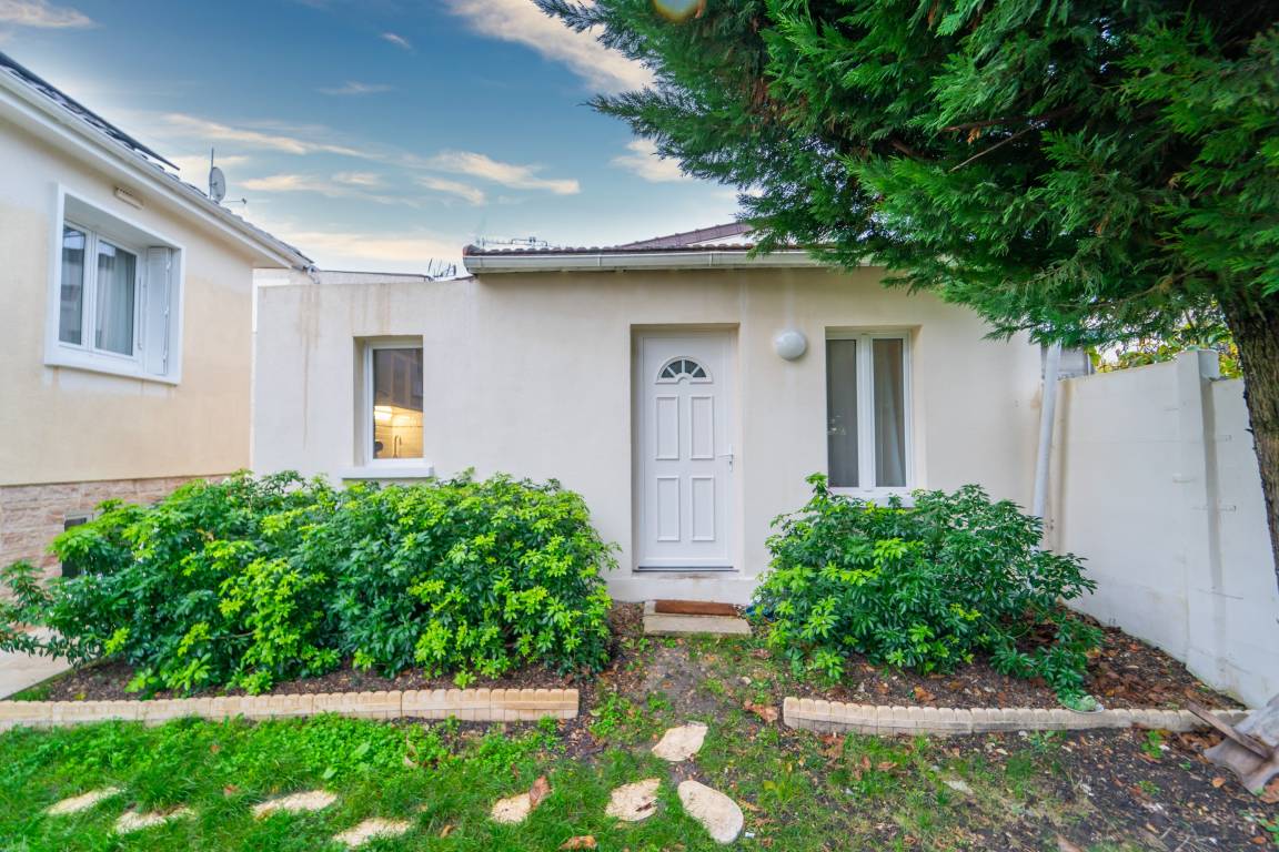 28 M² Apartment ∙ 3 Guests - Villiers-sur-Marne