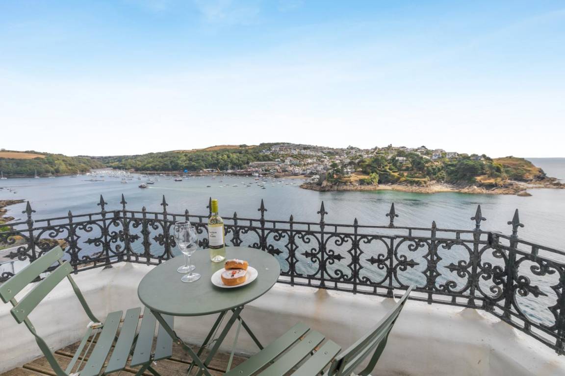 Apartment ∙ 2 Bedrooms ∙ 4 Guests - Fowey