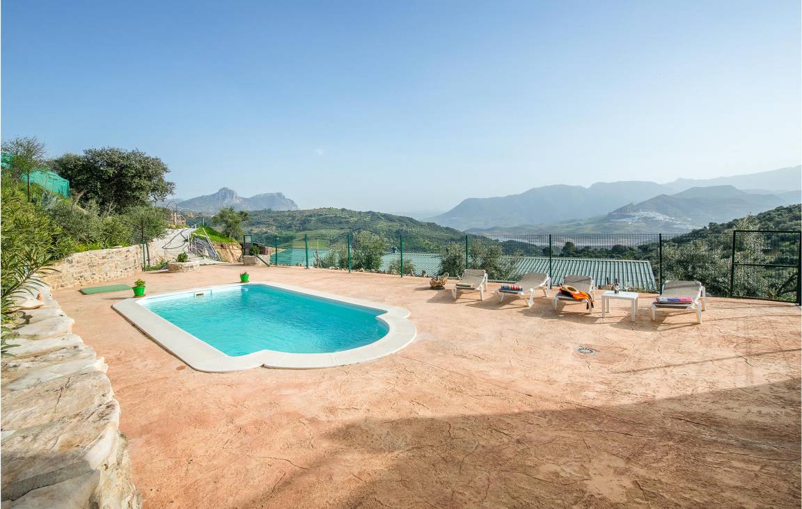 140 M² Casa ∙ 4 Habitaciones ∙ 9 Huéspedes - Algodonales