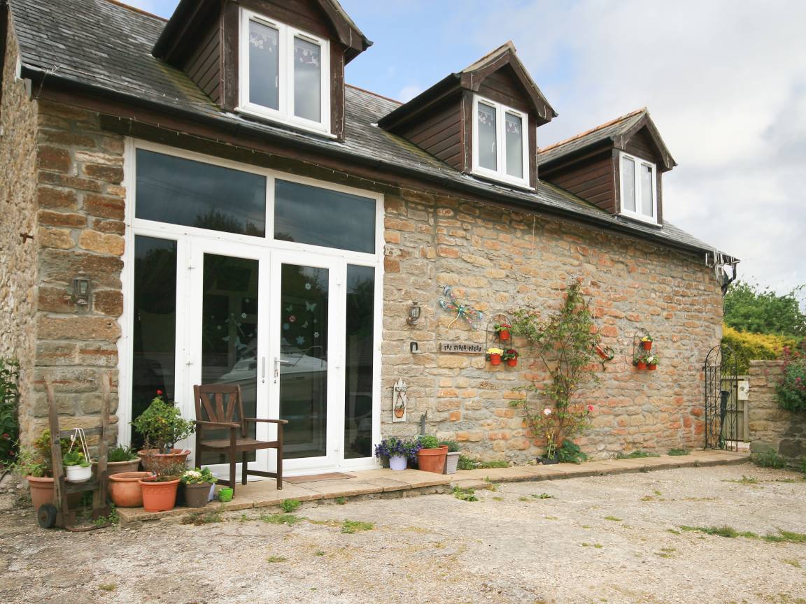 Cottage ∙ 4 Bedrooms ∙ 7 Guests - Bridport