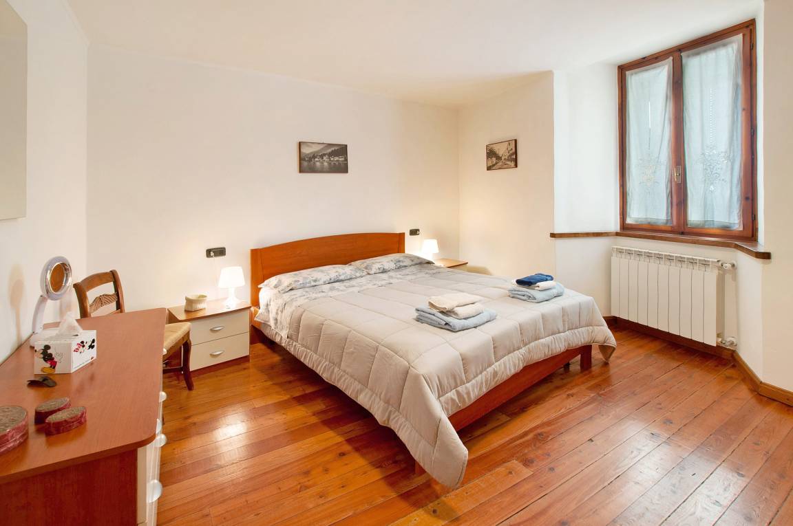 70 M² Apartment ∙ 2 Bedrooms ∙ 4 Guests - Menaggio