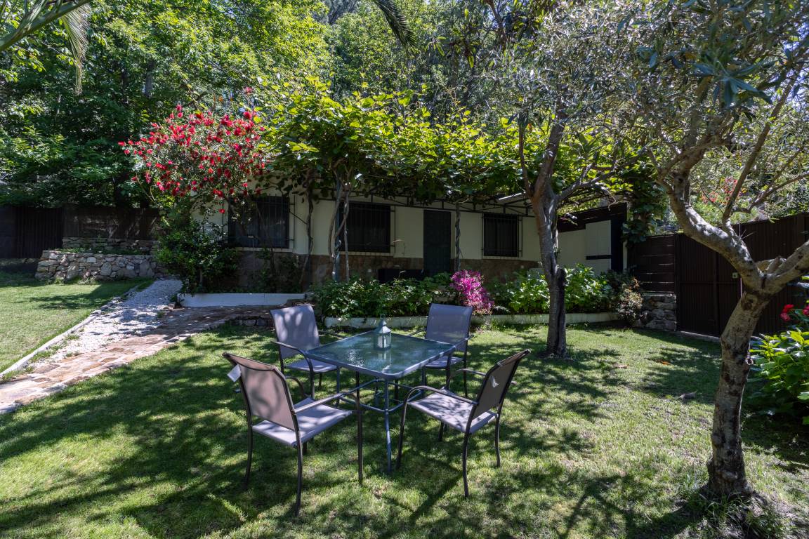 60 M² Cottage ∙ 2 Bedrooms ∙ 4 Guests - Arenas de San Pedro