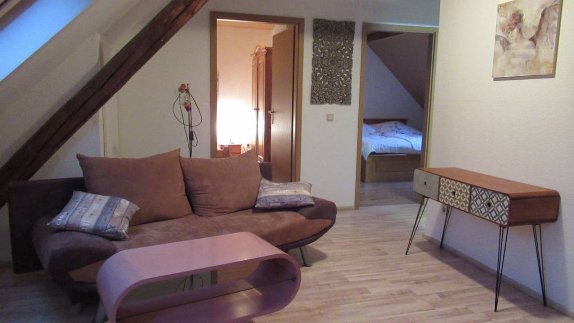 200 M² Ferienhaus ∙ 6 Schlafzimmer ∙ 12 Gäste - Schweich