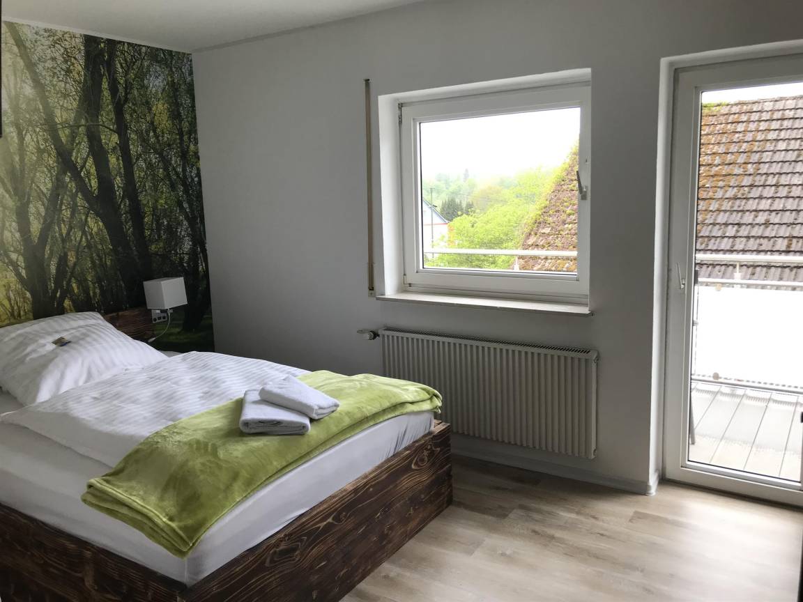 16 M² Hotelli ∙ 1 Makuuhuone ∙ 1 Vieras - Dierdorf