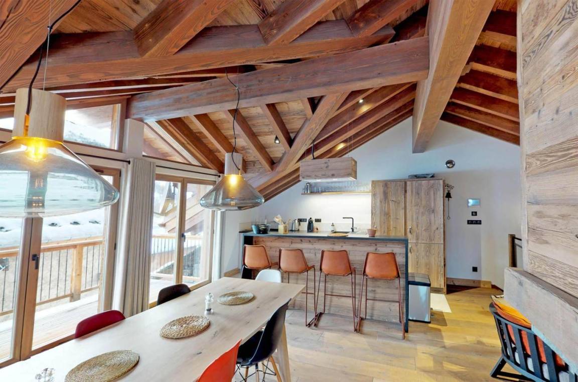 195 M² Chalet ∙ 5 Bedrooms ∙ 12 Guests - Méribel