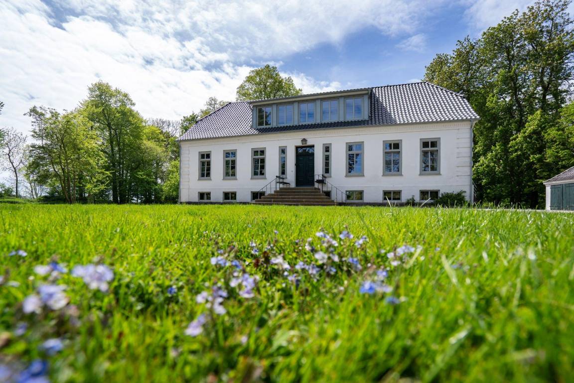 72 M² Ferienwohnung ∙ 1 Schlafzimmer ∙ 4 Gäste - Klausdorf