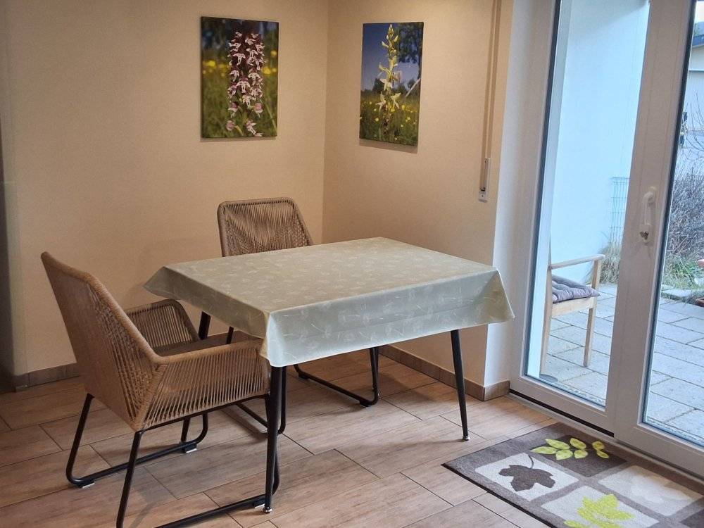 42 M² Ferienwohnung ∙ 1 Schlafzimmer ∙ 2 Gäste - Lichtenstein