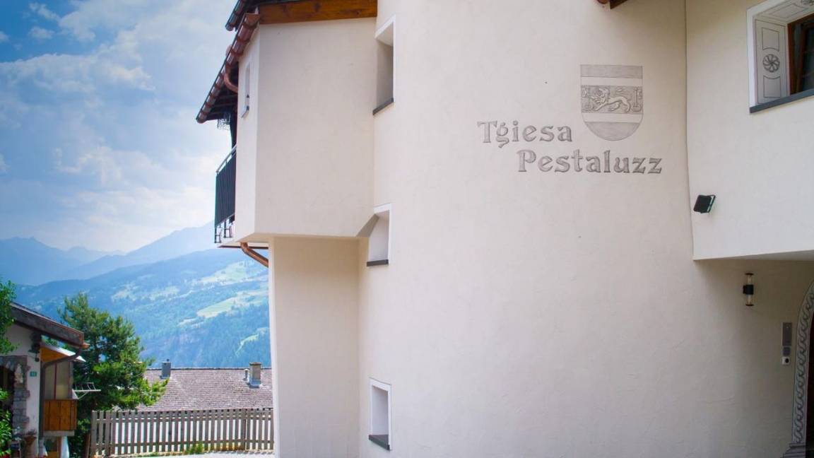 300 M² Ferienhaus ∙ 7 Schlafzimmer ∙ 20 Gäste - Lenzerheide (Lai)