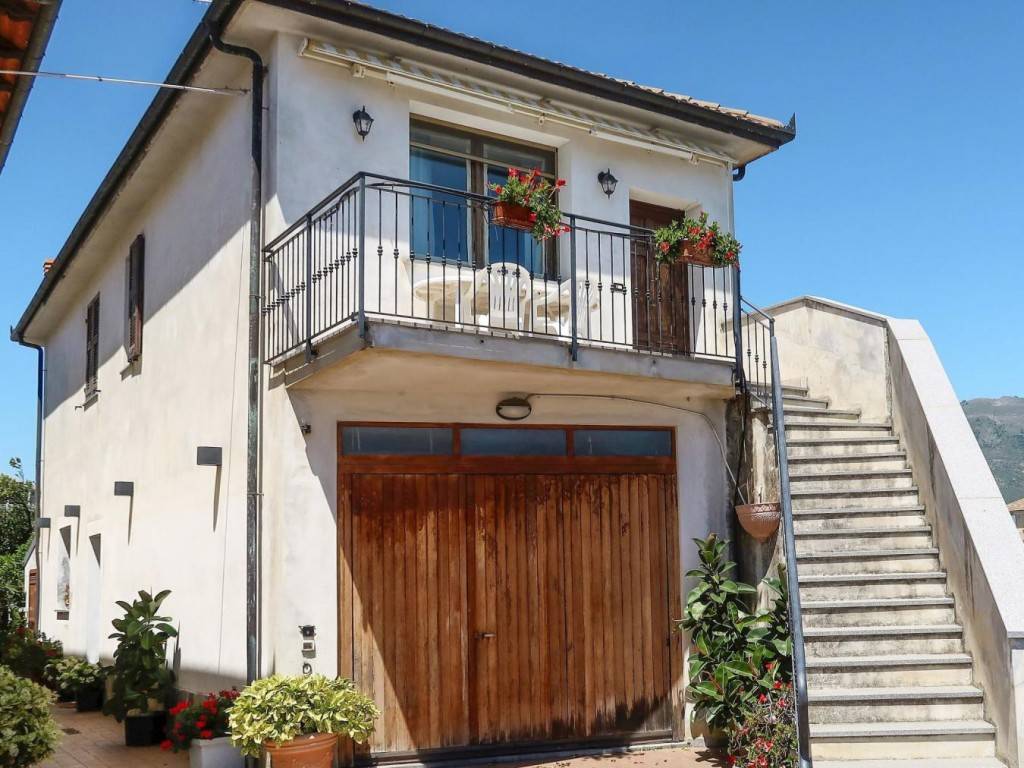 80 M² Apartment ∙ 2 Bedrooms ∙ 5 Guests - Albenga