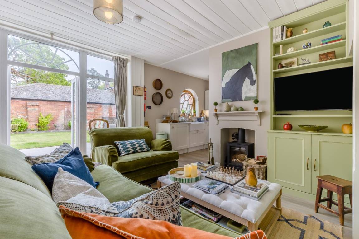 Cottage ∙ 2 Bedrooms ∙ 4 Guests - Horning