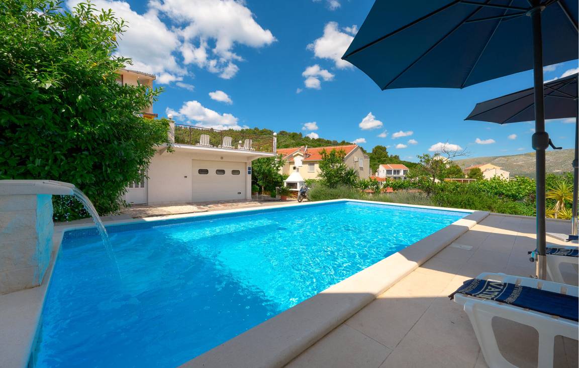 150 M² Maison De Vacances ∙ 6 Chambres ∙ 12 Personnes - Trogir