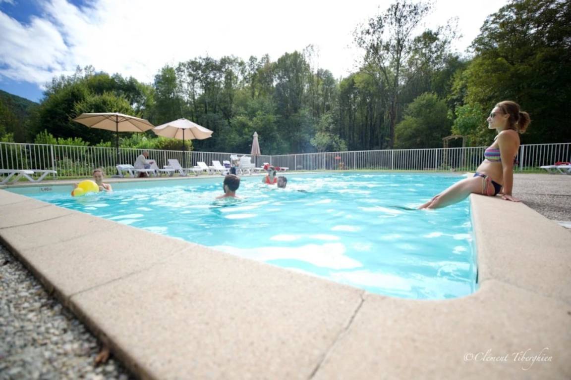 26 M² Camping ∙ 2 Chambres ∙ 4 Personnes - Ariège