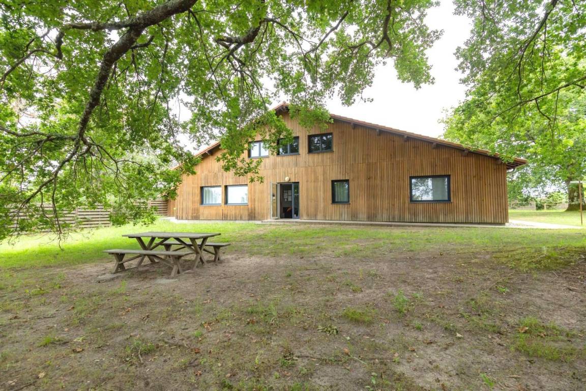 100 M² Gîte ∙ 3 Chambres ∙ 6 Personnes - Morcenx