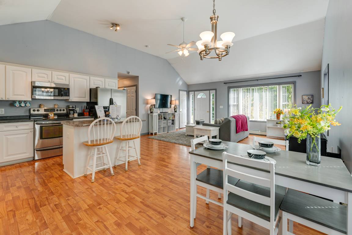 111 M² House ∙ 3 Bedrooms ∙ 6 Guests - Bridgton, ME