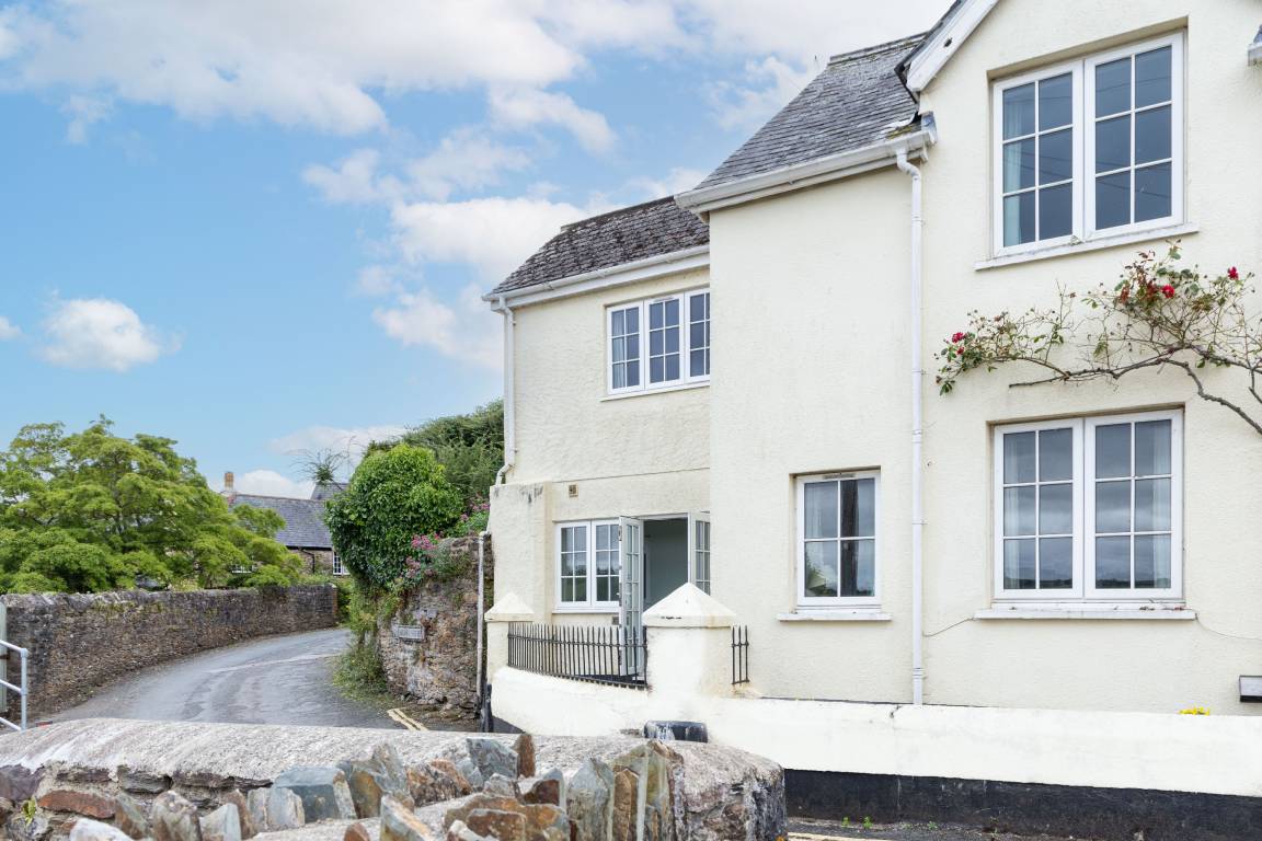 Cottage ∙ 2 Bedrooms ∙ 4 Guests - Totnes