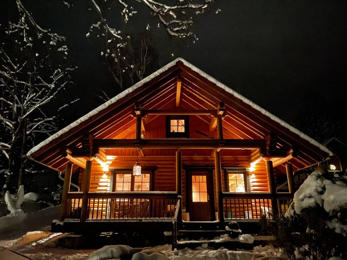 90 M² Ferienhaus ∙ 2 Schlafzimmer ∙ 6 Gäste - Elend