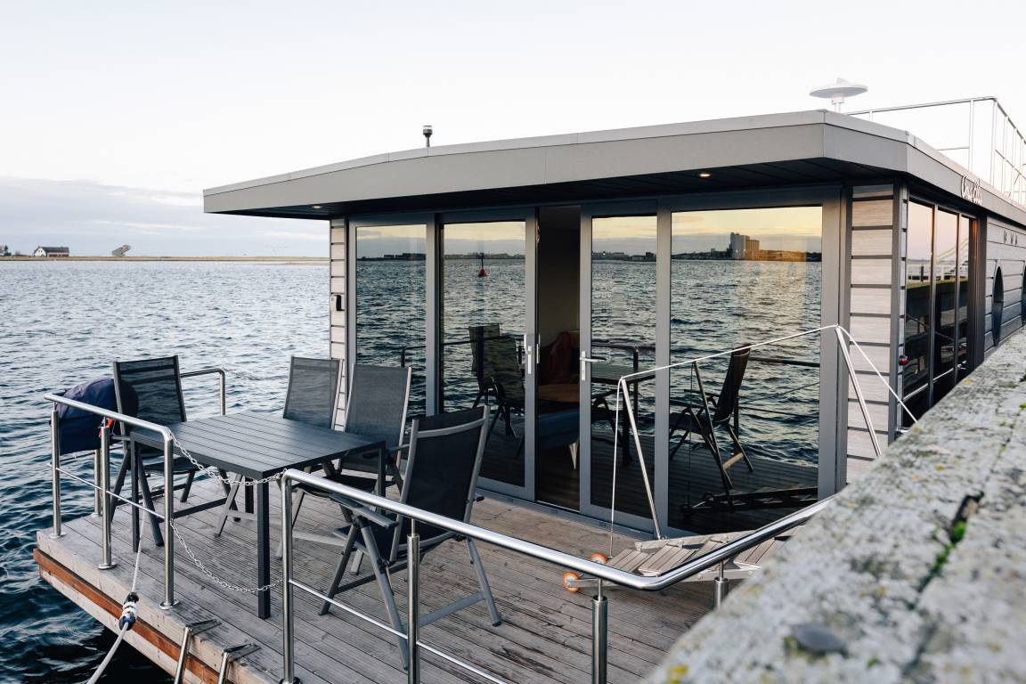 65 M² Hausboot ∙ 2 Schlafzimmer ∙ 4 Gäste - Heiligenhafen