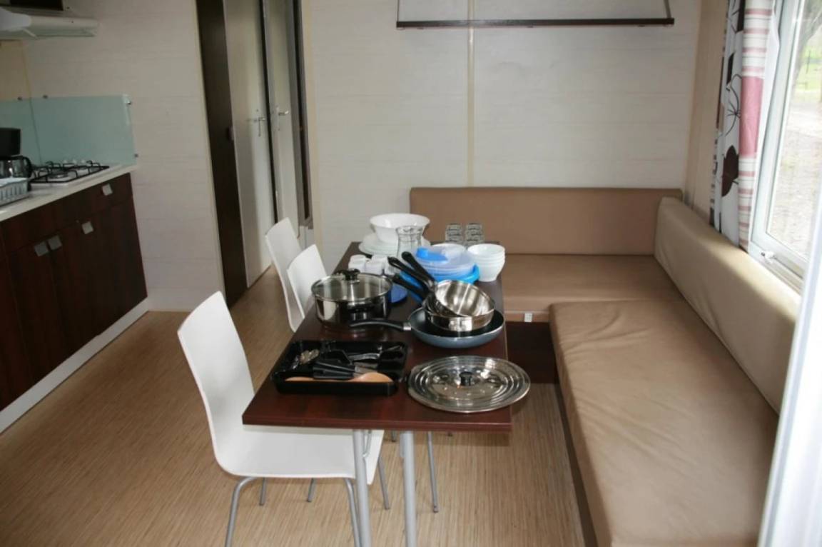 34 M² Camping ∙ 3 Chambres ∙ 6 Personnes - Châteauroux